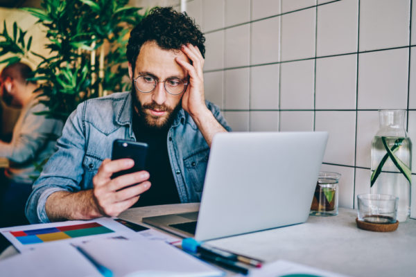 性欲が爆発…？男が震えた「既婚女上司からのLINE」3選（ananweb）