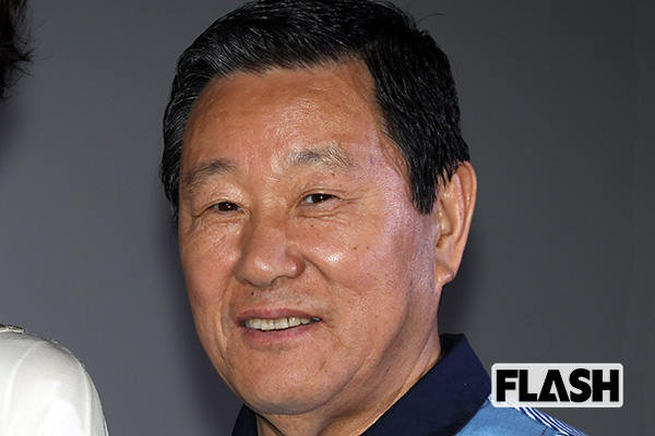 中条きよし＆なべおさみ2人同時にハイジャックにあっていた（SmartFLASH）