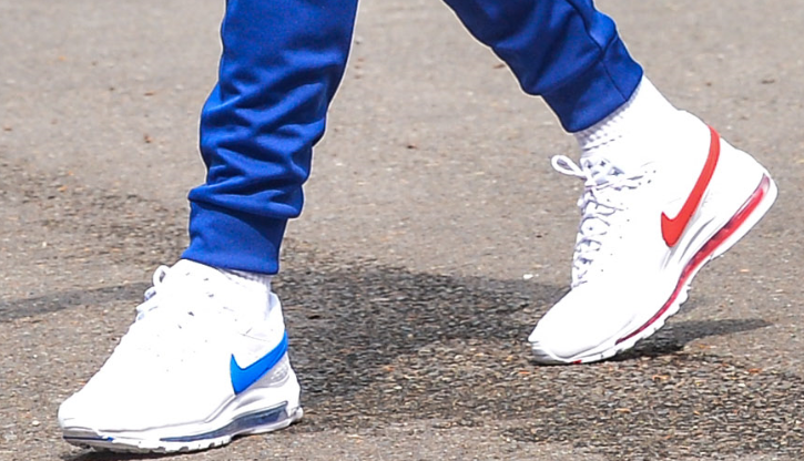 エンバッペとデンベレが私服で履いたスニーカーがかわいい（Qoly）