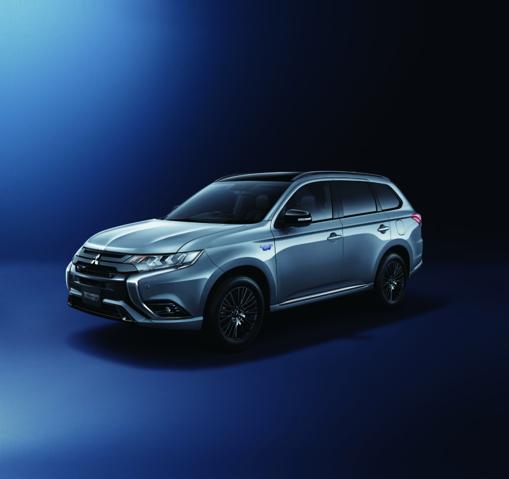 トヨタ新型ハリアーvs三菱 アウトランダー＆PHEV│SUVライバル車比較（MOBY（モビー））